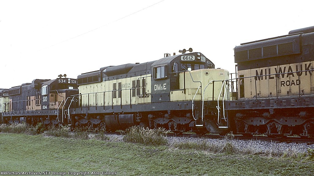 DM&E SD9 6612